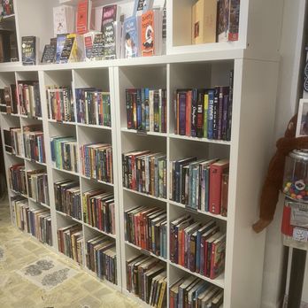 HELLO AGAIN BOOKS - Updated April 2025 - 20 Photos & 10 Reviews - 411 ...