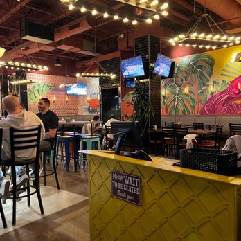 CITIZEN CRUST - Updated July 2025 - 278 Photos & 222 Reviews - 229 ...