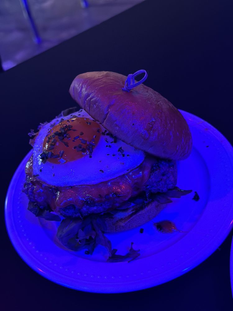 PIXELS BAR AND EATERY - Updated January 2026 - 152 Photos & 238 Reviews ...