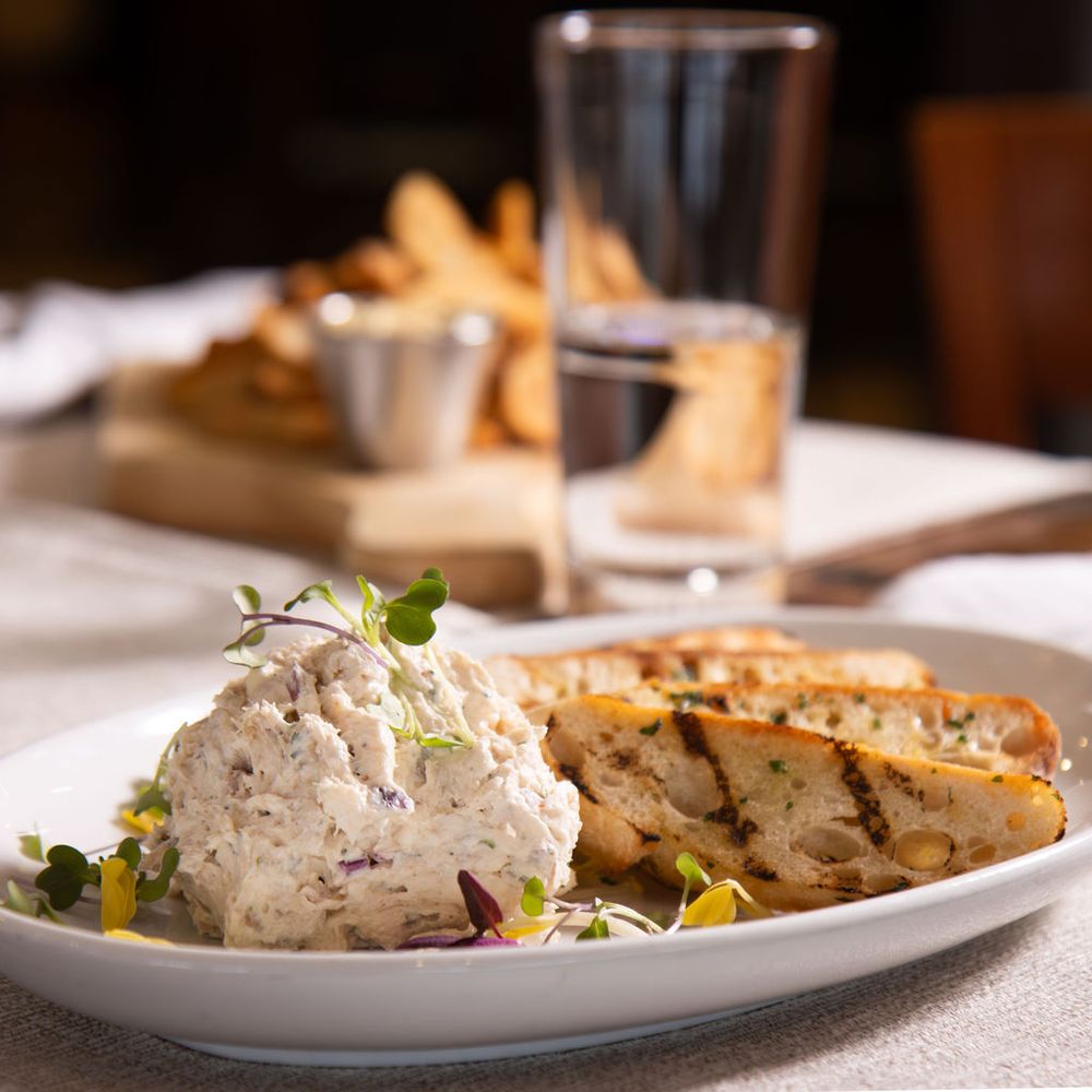 RELISH RESTAURANT & BAR - Updated October 2024 - 74 Photos & 60 Reviews ...