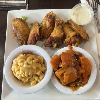 DISTRICT 924 - Updated June 2025 - 74 Photos & 70 Reviews - 924 ...