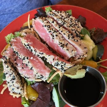 THE RED PARROT RESTAURANT - Updated May 2024 - 1260 Photos & 1309 ...