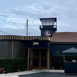 ANTHONY’S RUNWAY 84 - Updated July 2025 - 1244 Photos & 1046 Reviews ...