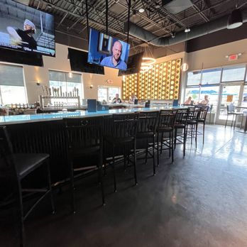 OZONE BAR AND GRILL - Updated January 2026 - 36 Photos & 32 Reviews ...