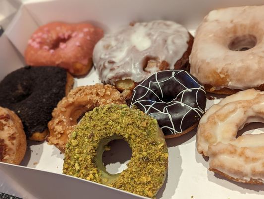 JOE DONUT-ITASCA - Updated July 2025 - 53 Photos & 41 Reviews - 1221 ...