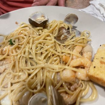 SHELLS SEAFOOD - Updated December 2024 - 1091 Photos & 1220 Reviews ...