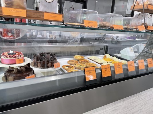 PASCAL & CATHY BAKERY - 124 Photos & 68 Reviews - 998 N Federal Hwy ...