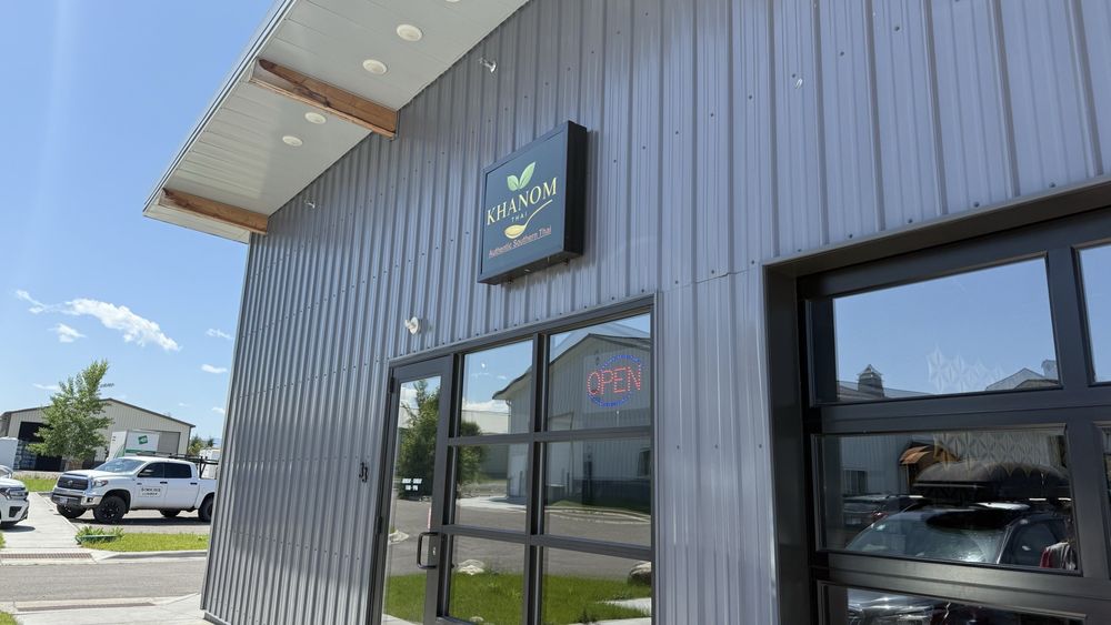 KHANOM THAI - Updated September 2025 - 28 Photos - 33 W Haley Springs ...