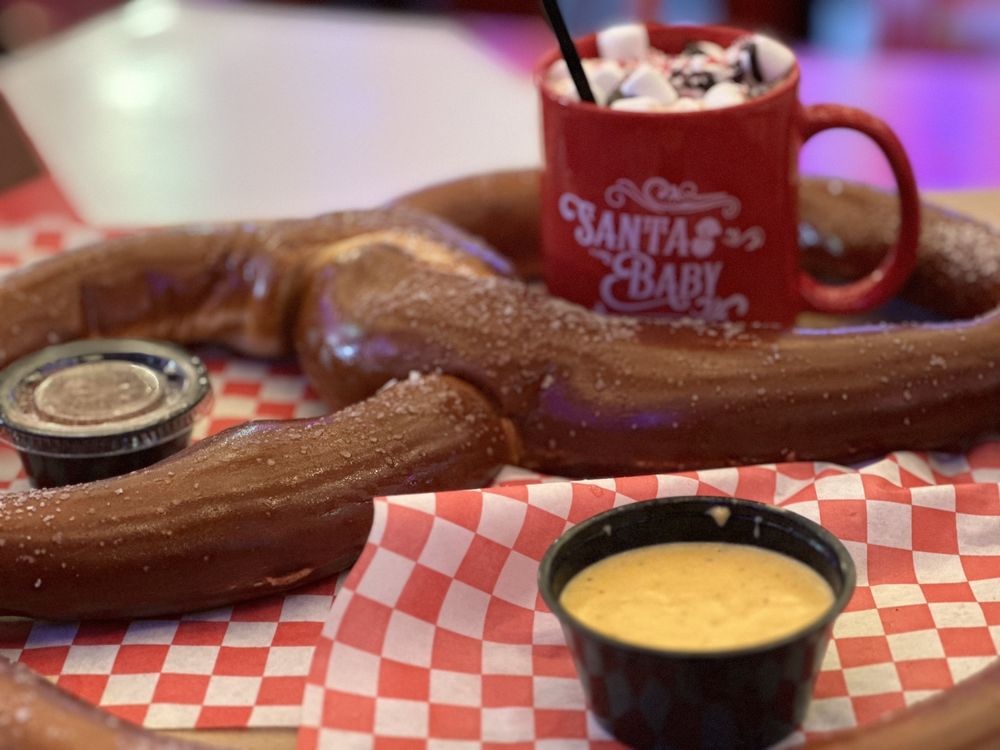 SANTA BABY BAR - 502 Photos & 247 Reviews - 3505 N Clark St, Chicago ...