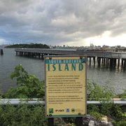 FLOATING POOL AT BARRETTO POINT PARK - 12 Photos & 14 Reviews - Tiffany ...