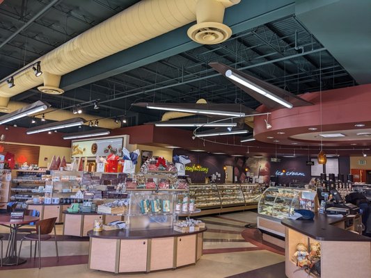 ENSTROM CANDIES - Updated March 2025 - 77 Photos & 63 Reviews - 201 ...