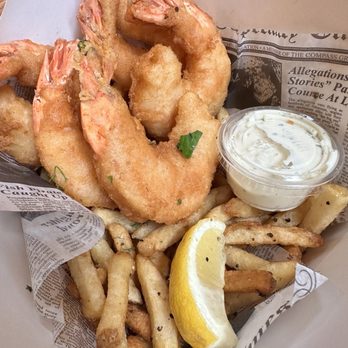 MATT’S FISH BASKET - Updated November 2024 - 108 Photos & 81 Reviews ...
