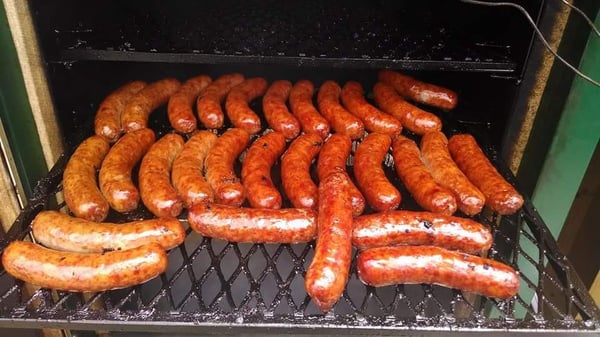 SMOKIN PIGS ASH - Updated December 2025 - 13 Photos - 712 Pike St ...