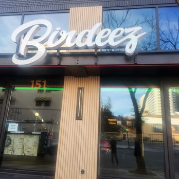 BIRDEEZ - Updated March 2025 - 208 Photos & 53 Reviews - 151 N Sierra ...