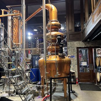 BIG MACHINE BREWERY & DISTILLERY - Updated May 2024 - 139 Photos & 98 ...