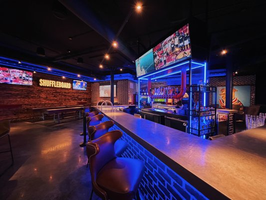 YEOMAN’S TOPGOLF SWING SUITE - Updated December 2024 - 1106 Photos ...