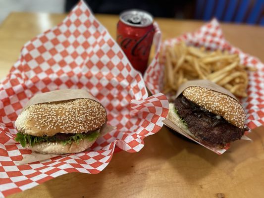 OH G BURGER - Updated August 2025 - 243 Photos & 102 Reviews - 1213 A ...