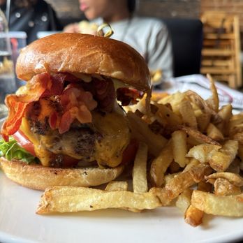 BARREL HOUSE SOCIAL - Updated December 2025 - 248 Photos & 233 Reviews ...