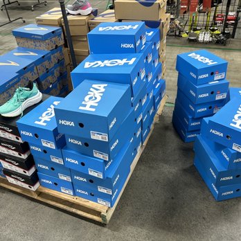 SPORTS BASEMENT - SANTA ROSA - Updated November 2025 - 73 Photos & 129 ...