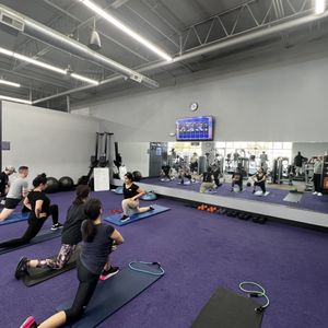 CRUNCH FITNESS - FALL RIVER - Updated April 2025 - 43 Photos - 450 ...