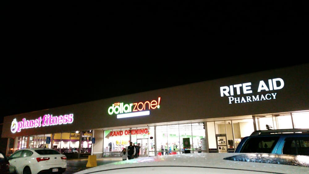 ONE DOLLAR ZONE - Updated January 2026 - 11 Reviews - 50 Boston St ...