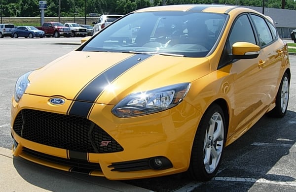 REUTHER FORD - Updated October 2025 - 26 Photos - 1325 McNutt St ...