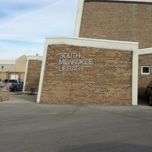 OAK CREEK PUBLIC LIBRARY - Updated September 2025 - 18 Photos - 8040 S ...