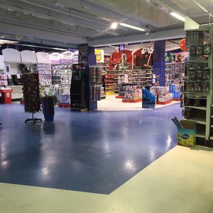 RELAY - Updated October 2025 - Terminal 2G, Roissy en France, Val-d ...