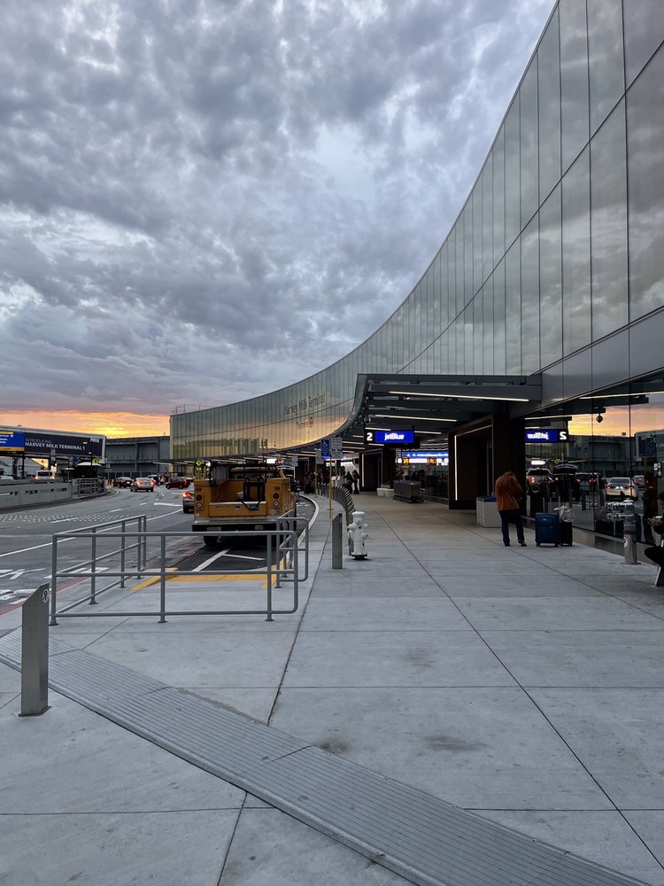 JETBLUE - 211 Photos & 624 Reviews - 780 S Airport Blvd, San Francisco ...