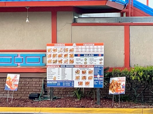 TUNIS - Updated October 2025 - 75 Photos & 55 Reviews - 5201 Baymeadows ...