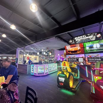 KINGPIN ENTERTAINMENT CENTER - Updated January 2026 - 400 Heivly St ...