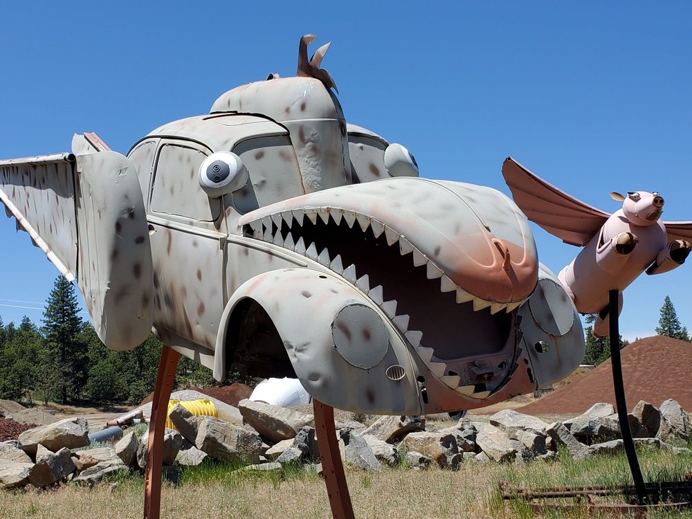 LARGE JUNK SCULPTURES - Updated May 2025 - 12 Photos - 22244 Cassel Rd ...