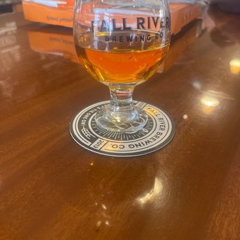 FALL RIVER TAPHOUSE - Updated November 2024 - 134 Photos & 186 Reviews ...