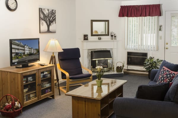 NORDIC INN - Updated December 2025 - 13 Photos & 15 Reviews - 227 Main ...