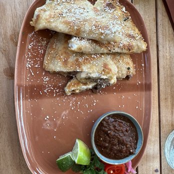 CASA CAMI - Updated August 2024 - 223 Photos & 80 Reviews - 2545 N ...