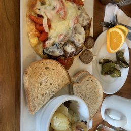 FITZWATER CAFE - Updated October 2025 - 306 Photos & 302 Reviews - 728 ...