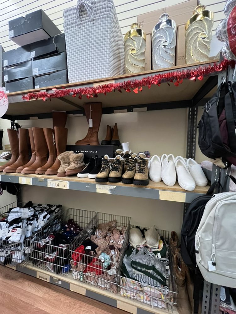 AES DISCOUNT STORE - Updated November 2025 - 10 Photos - 6923 Pacific ...