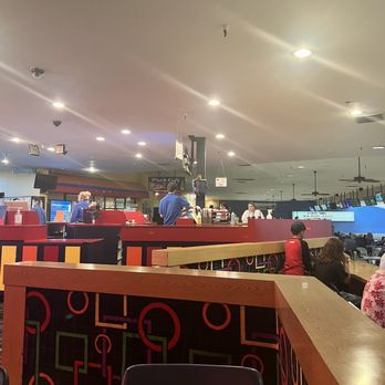 PARKWAY BOWL - Updated November 2024 - 162 Photos & 304 Reviews - 1280 ...