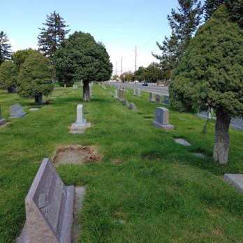 MURRAY CITY CEMETERY - Updated May 2024 - 5490 S Vine St, Murray, Utah ...