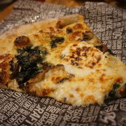 MONEYLINE PIZZA & BAR - Updated July 2025 - 1356 Photos & 1021 Reviews ...