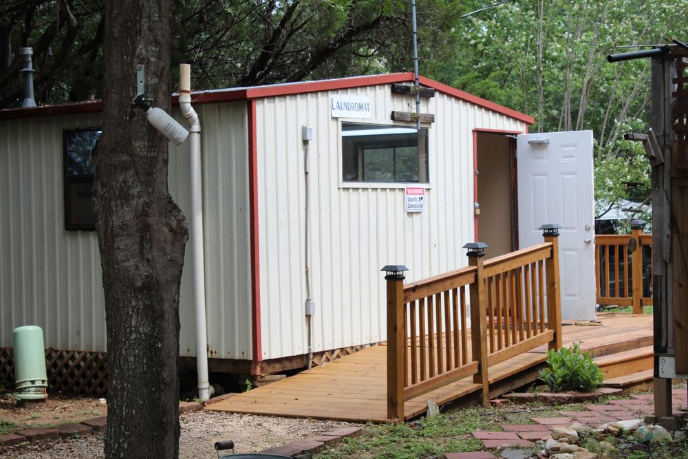 LAKE TRAVIS INN & RV PARK - Updated August 2025 - 11 Photos - 4511 Doss ...