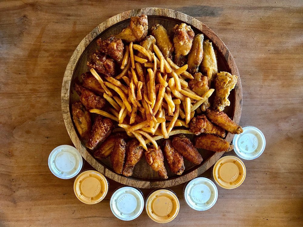 Holdaak Fried Chicken - Highland Park, Los Angeles | Roadtrippers