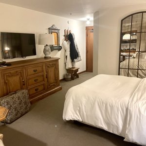 FREESTONE INN & CABINS - 66 Photos & 31 Reviews - Hotels - 31 Early ...