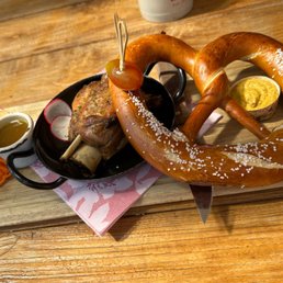 ALPENROSE VAIL - Updated July 2024 - 760 Photos & 350 Reviews - 100 E ...