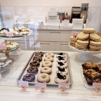 PRETTY SWEET BAKERY - Updated December 2025 - 23 Photos & 13 Reviews ...