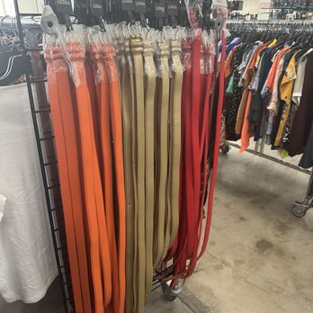 GOODWILL INDUSTRIES-SUNCOAST - Updated October 2025 - 73 Photos & 49 ...