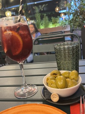 POCA-SOLTA - Updated April 2024 - 11 Photos - Rambla de Catalunya 11 ...