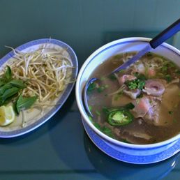 PHO CALI - Updated July 2024 - 212 Photos & 385 Reviews - 1578 Main St ...