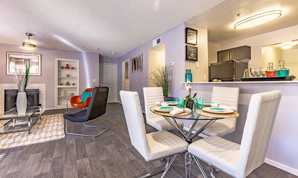 BOULEVARD @4201 APARTMENTS - Updated October 2025 - 133 Photos & 107 ...