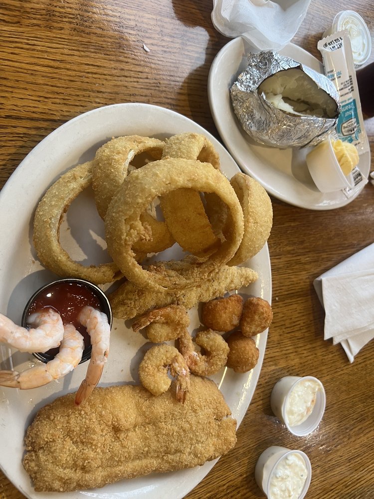 KINGFISH RESTAURANT - 200 Photos & 233 Reviews - 3021 River Rd ...